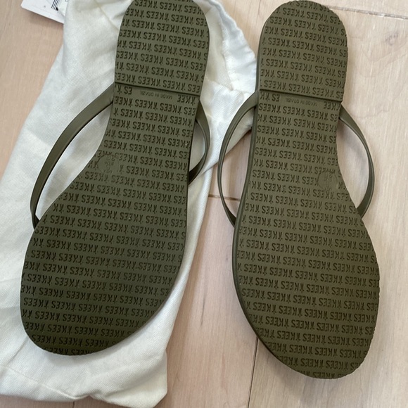 TKEES | Shoes | Tkees Vegan Leather Flip Flops Sandals 5 | Poshmark